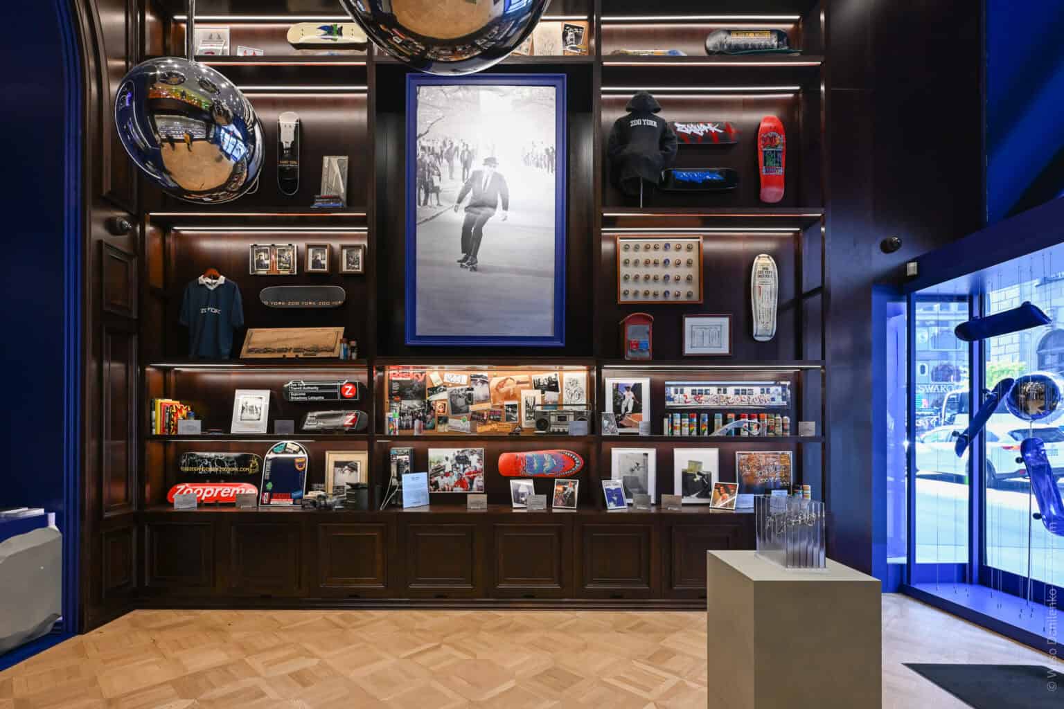 Meta Lab Pop-Up Store on Fifth Avenue - NYC-MAP.COM
