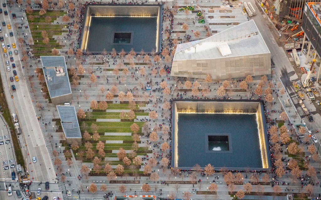 Ground Zero in New York: the 9/11 Memorial, Museum, and One World Trade ...